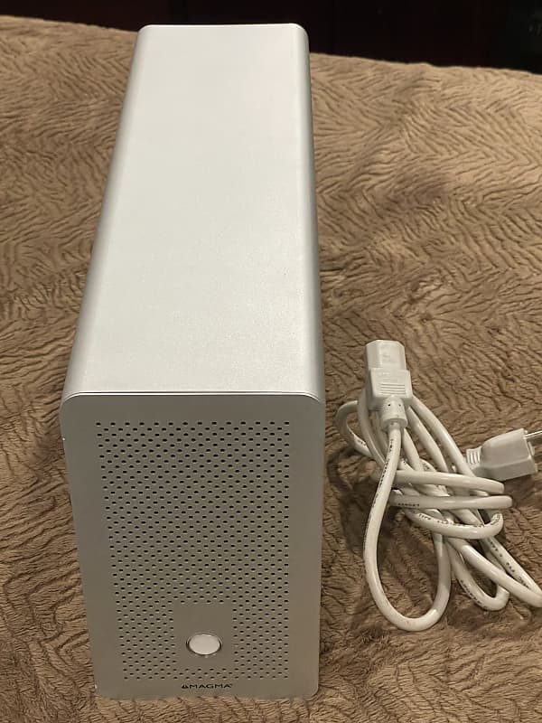 Magma ExpressBox 3T Thunderbolt 2 Expansion Chassis with (4) | Reverb