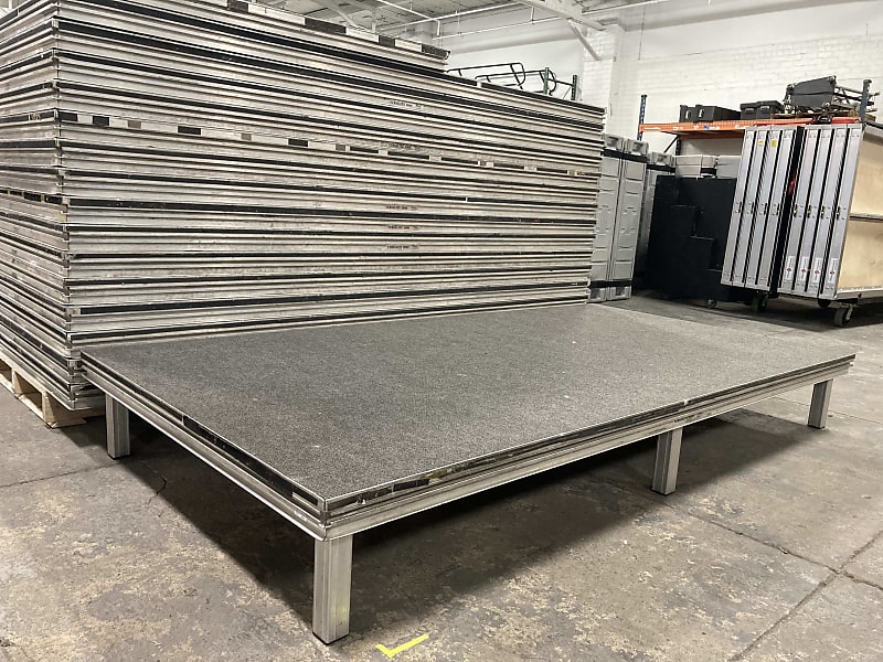 Wenger Versalite 3000 Carpeted | Reverb