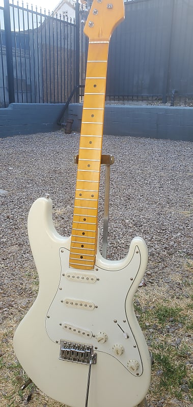 Dean Strat 2004 - White w/New OEM neck part | Reverb