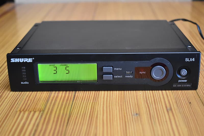 Used Shure SLX4 Wireless Receiver MDP 403