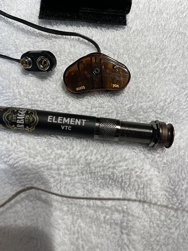 LR Baggs LR Baggs Element VTC Under saddle Acoustic Pickup | Reverb