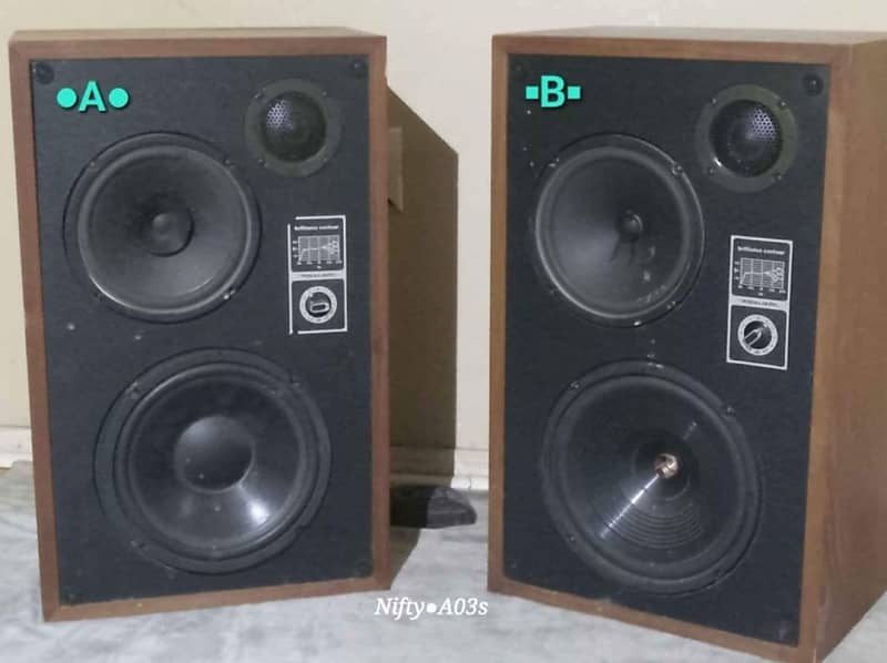 Pair ofRealistic Optimus-10 Late-70s - Walnut Veneer | Reverb