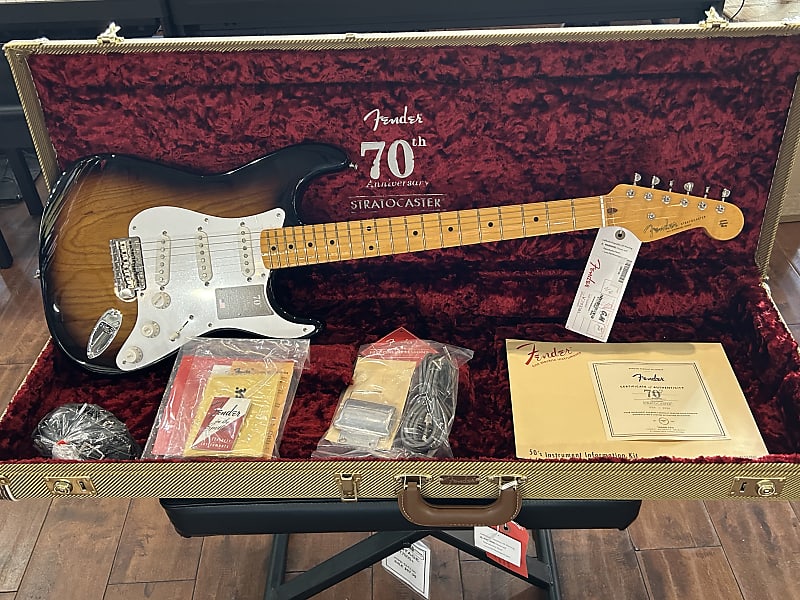 Fender 70th Anniversary American Vintage - 2-Tone Sunburst | Reverb