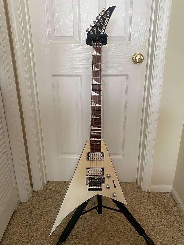 Jackson RRX24 2016 Satin White w/ Case | Reverb