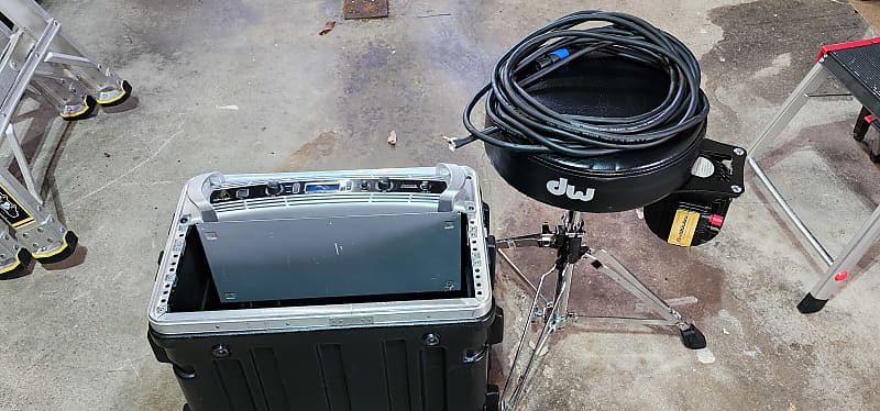 buttkicker concert drum throne shaker with behringer inuke | Reverb