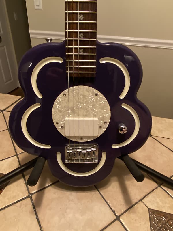 Daisy Rock Flower Guitar 2000’s Purple | Reverb