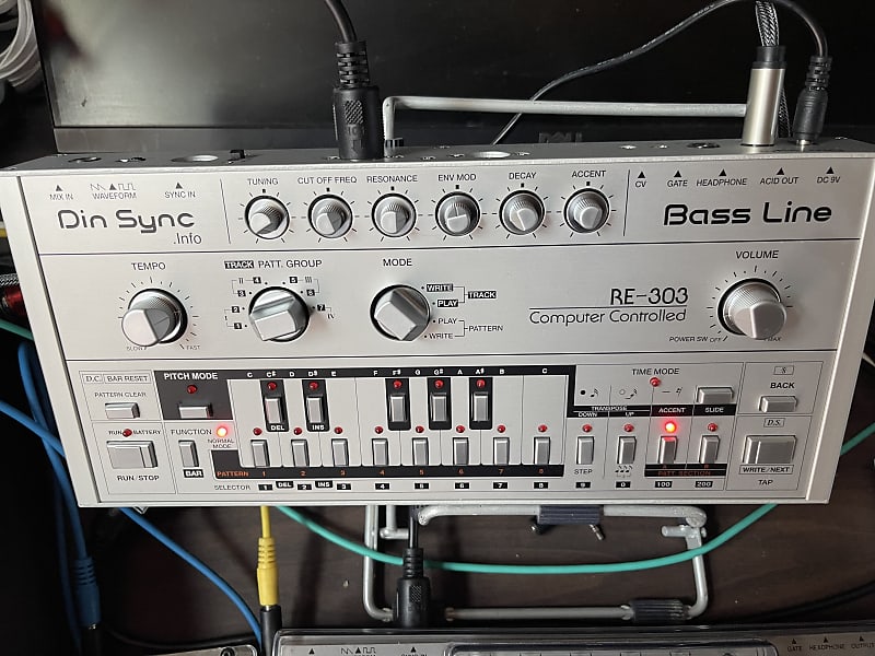 Dinsync RE-303 2023 - Silver | Reverb
