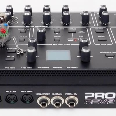 DSI Sequential Prophet REV2-8 Synthesizer Desktop + Wie Neu + | Reverb