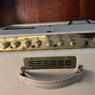 Crate V32 Palomino new Reverb Tank 1x12 Celestion Speaker | Reverb