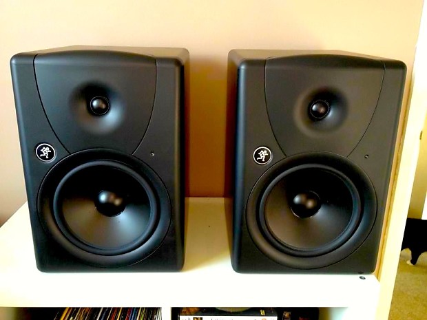 Mackie MR8 mk1 PAIR | Reverb