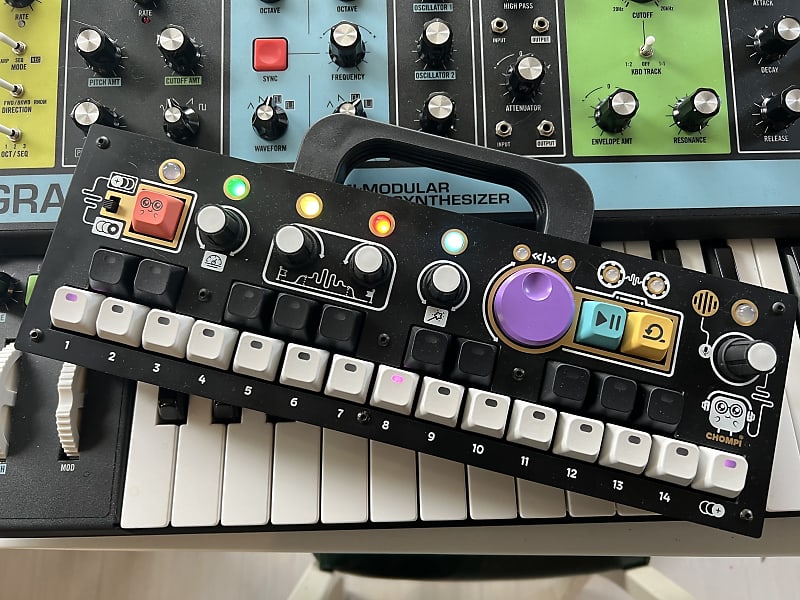 CHOMPI Chompi Club Sampler/Music synth 2023 - Black | Reverb