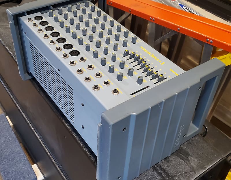 MIXPAK 7PLUS+1 Powered Mixer | Reverb