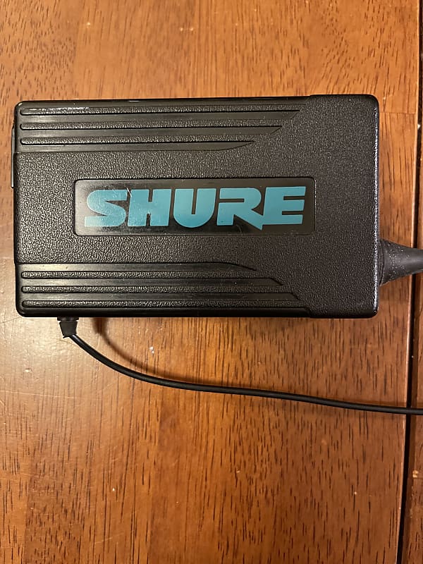 Shure T4V Diversity Receiver and Lavalier Transmitter for | Reverb