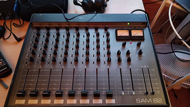 SATT Elektronik SAM 82 - Professional mixing console | Reverb