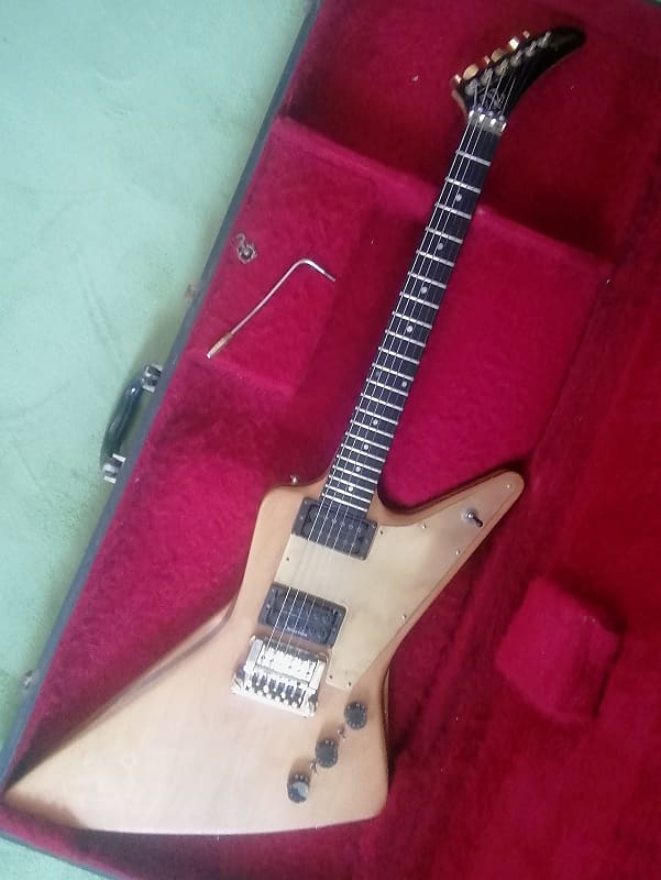 Gibson Explorer E2 1981 | Reverb