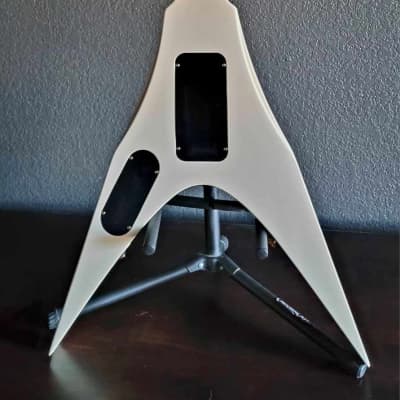 DBZ Venom Flying V Pearl White 2008 - Pearl White | Reverb