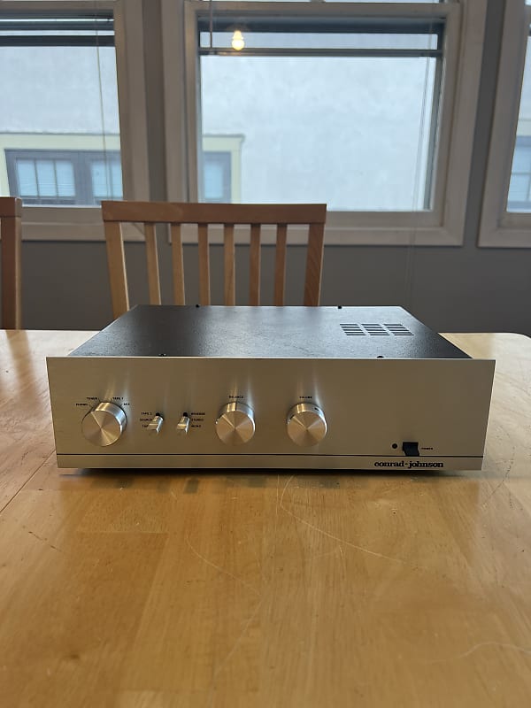 Conrad Johnson PV2 Preamp | Reverb