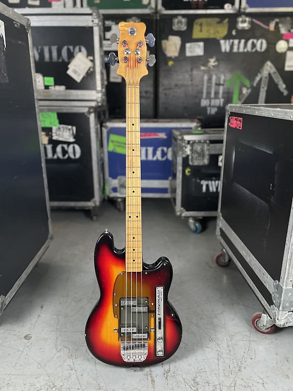 Wilco Loft Sale - Hayman 4040 1971 bass owned by Jeff Tweedy | Reverb