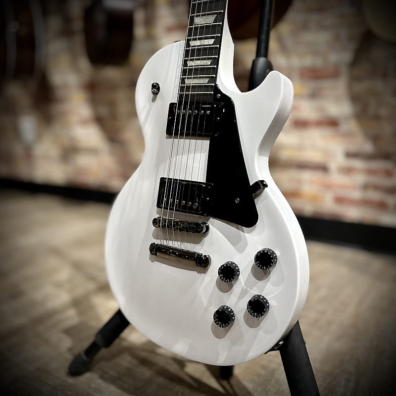 Gibson Les Paul Modern Studio - Worn White | Reverb Canada
