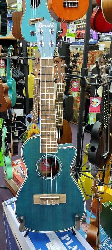 Amahi Uk-205CE | Reverb