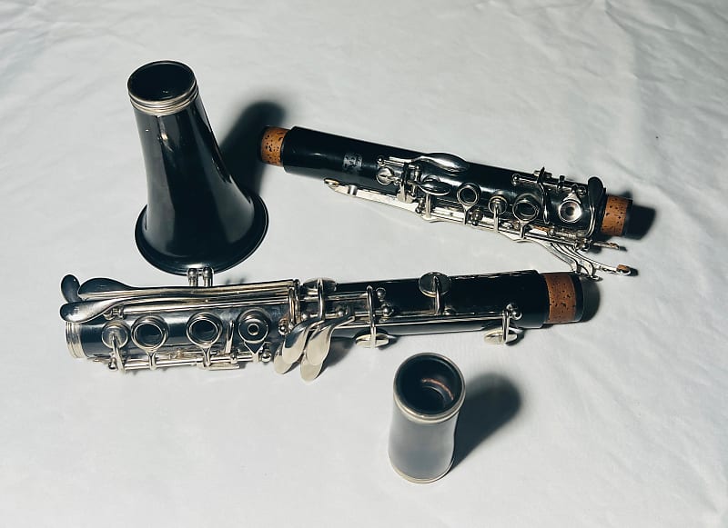 Selmer Bundy Clarinet Semi Plateau Partially closed Keys | Reverb