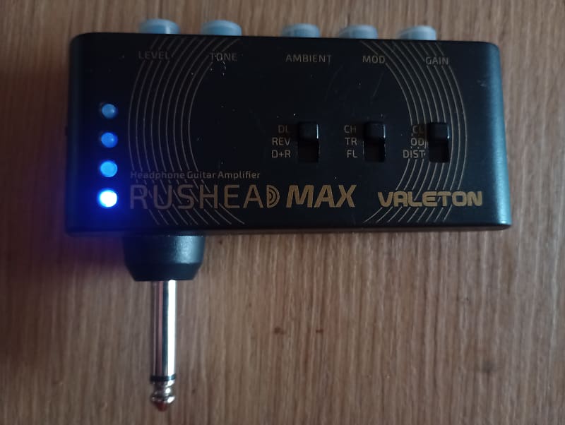 Guitar Headphone Amp w/FX | Reverb