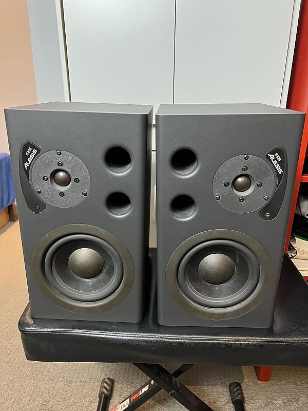 Alesis M1 Active Biamplified Reference Monitors (Pair) 2000’s | Reverb
