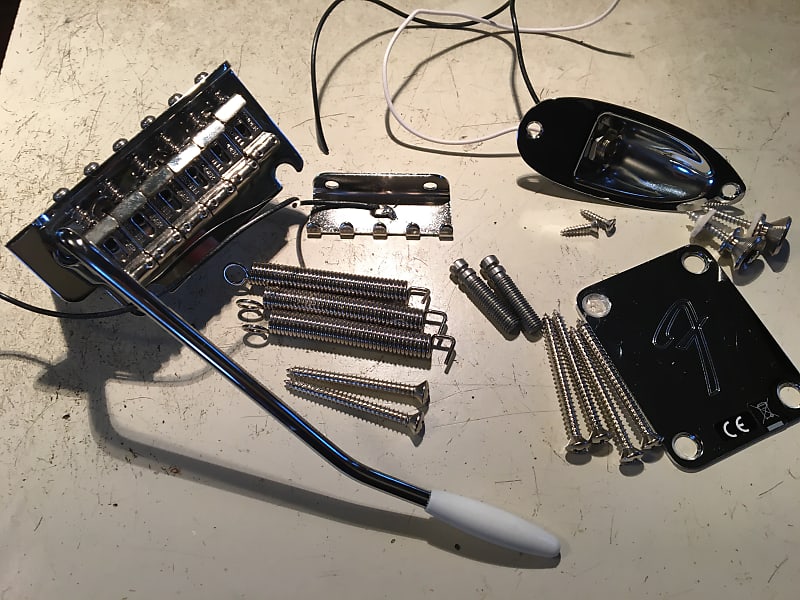 Fender Player Strat Stratocaster Hdw 2 Point Bridge F Plate | Reverb