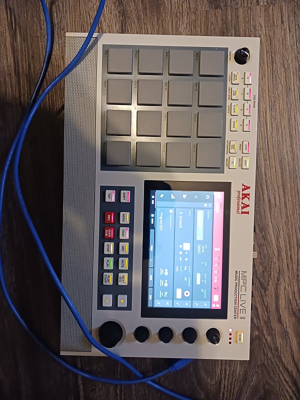 Akai Mpc live II retro edition 2019-2021 | Reverb