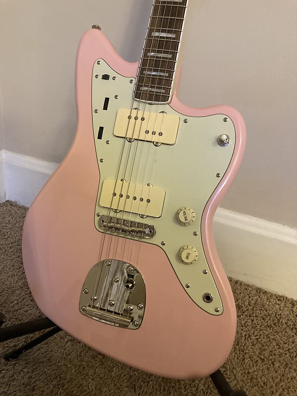 Cool Jazzmaster Custom Parts Build | Reverb