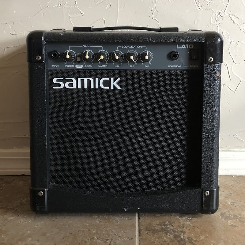 Samick LA10 15w 1x8 Guitar Combo Amp | Reverb