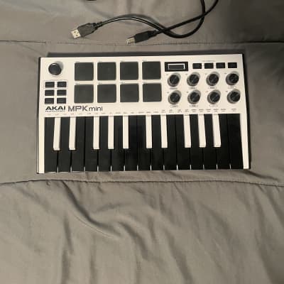 AKAI MPK Mini MK3 - 25 Key USB MIDI Keyboard Controller | Reverb