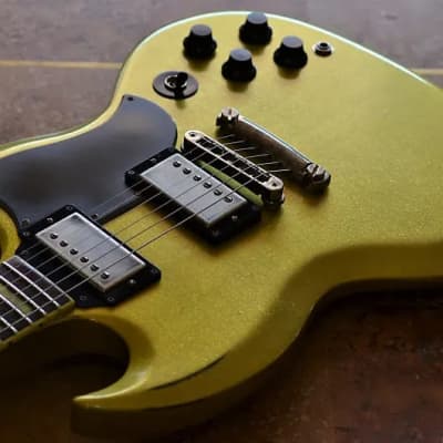Gibson SG Standard 61 2017 - Gold Sparkle Heavy Relic | Reverb