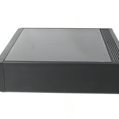 Meridian 562V Multi Media Controller / Preamplifier | Reverb