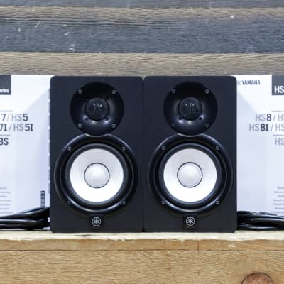 Yamaha HS5 Matched Pair 2-Way Bi-Amp 5" Woofer Powered | Reverb Canada