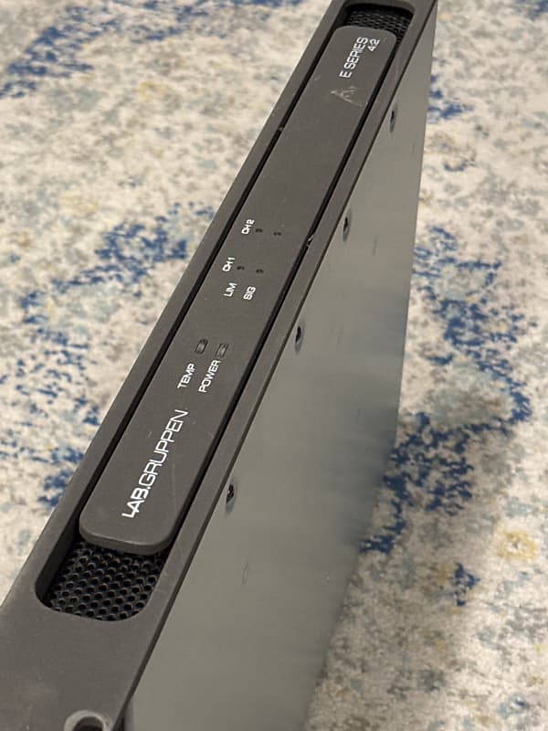 Lab Gruppen E4:2 400W | Reverb