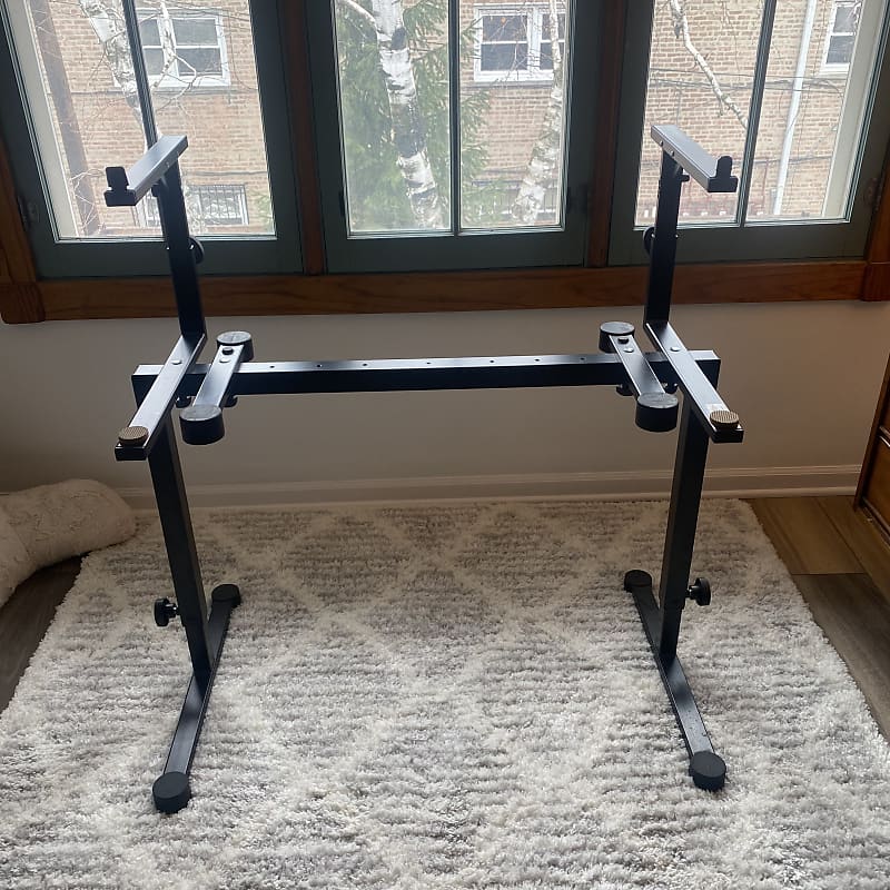 K&M Omega Stand - Black | Reverb