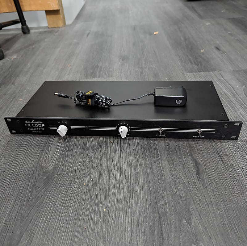 de Lisle FX Loop Router Switch (Rack Version) 2022 - Black | Reverb