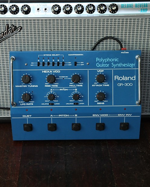 Roland GR-300 Analog Polyphonic Guitar Synthesizer 1970's | Reverb