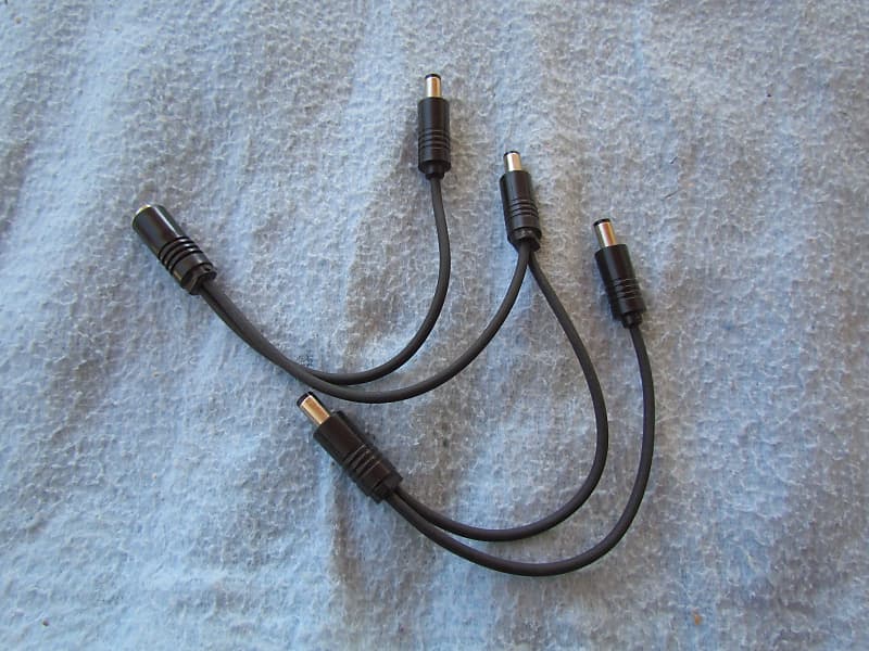 Daisy Chain Power Cable Powers 4 Effects Pedals Excellent | Reverb