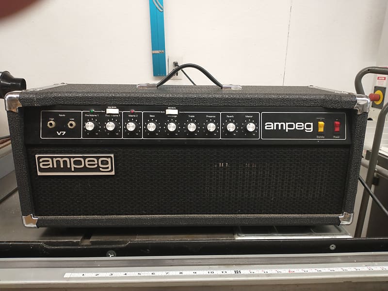 Ampeg V7 80's | Reverb Canada