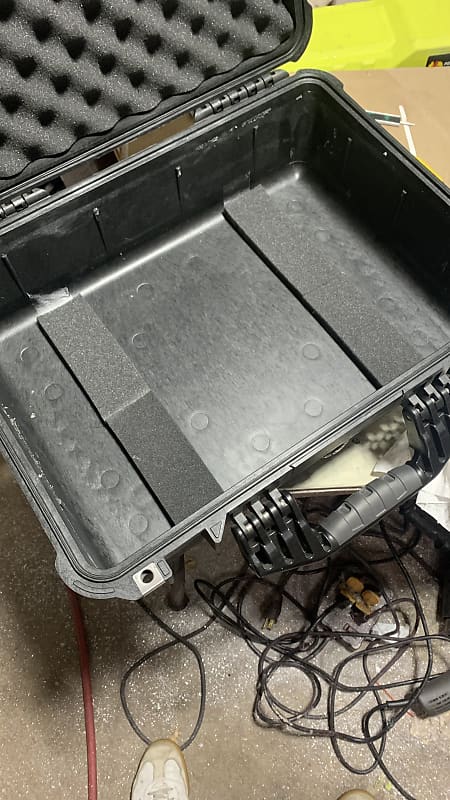 Burns Omega Model 12 Slot Case, Translucent Purple Sparkle, | Reverb