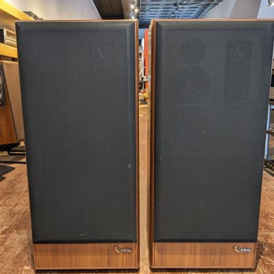 Infinity SM-152 Floor Standing Speakers - Walnut Finish - | Reverb