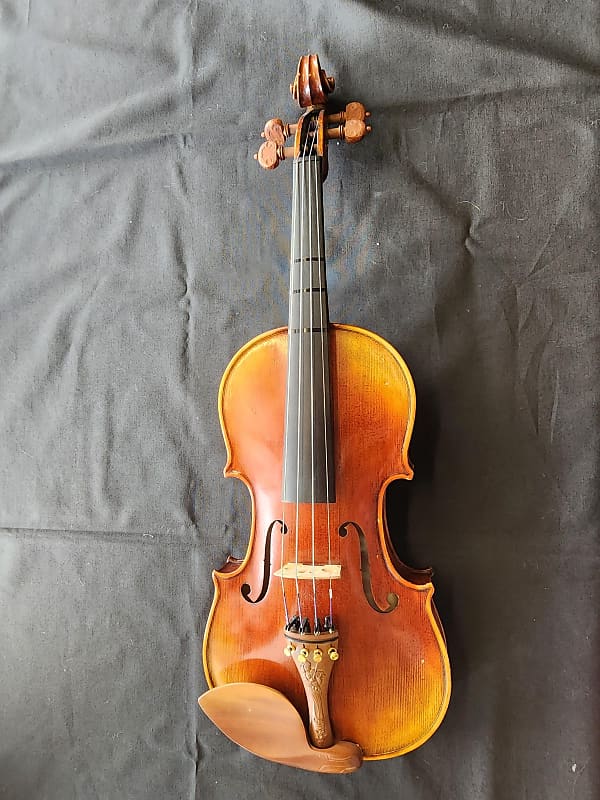 Chaconne Maple Leaf Violin 4/4 | Reverb
