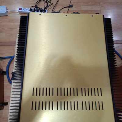 JEFF ROWLAND RESEARCH MODEL 5 - Gold | Reverb