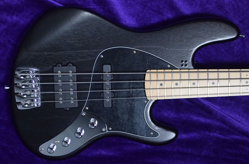 Sandberg California TM-4 SuperLight, Matte Black / Maple *6.9 | Reverb