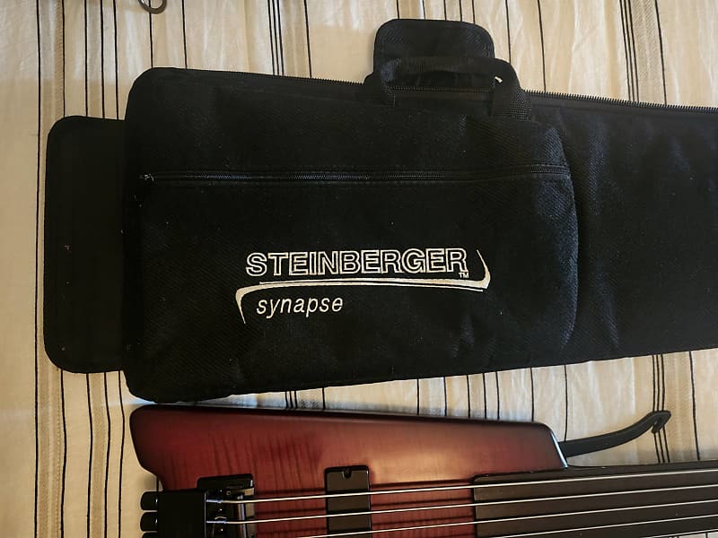 Steinberger Synapse 2005 - Trans Red | Reverb