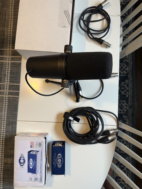 Shure SM7B Cardioid Dynamic Microphone bundle 2001 - Present | Reverb