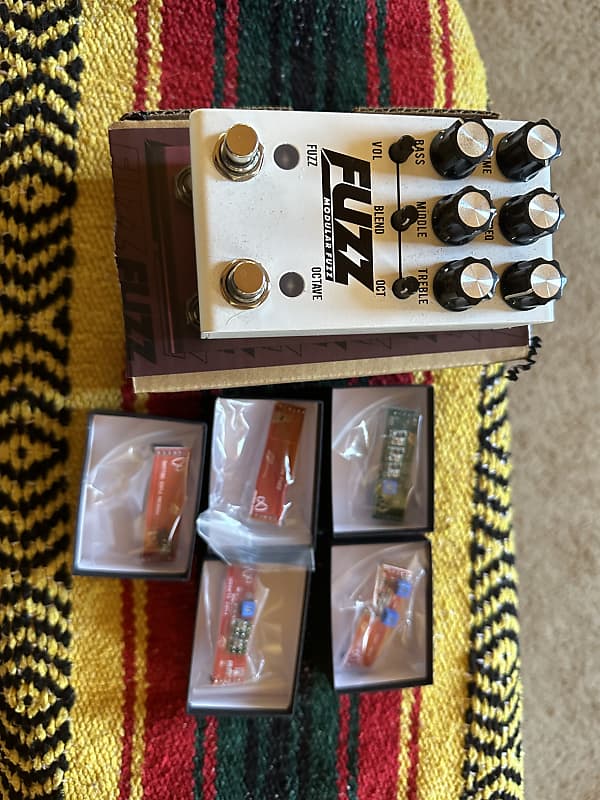 Jackson Audio FUZZ Modular Fuzz w/ all 6 cards | Reverb
