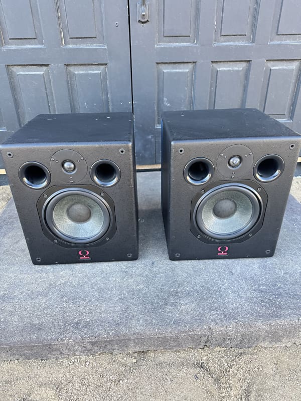 Quested v2108 Pair - Black | Reverb